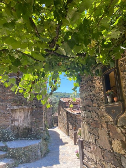 Schist Villages and medieval castles tour - Authentic Experiences and Overall Value