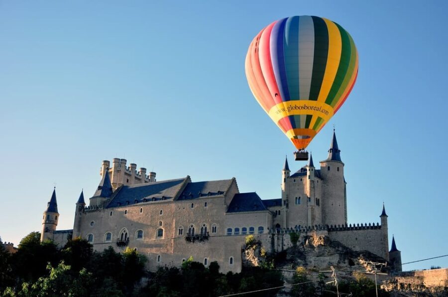Segovia: Hot Air Balloon flight with Optional Transfer - Key Points