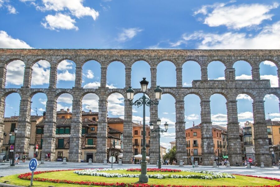 Segovia - Old Town tour including Castle visit - What Makes This Tour Stand Out