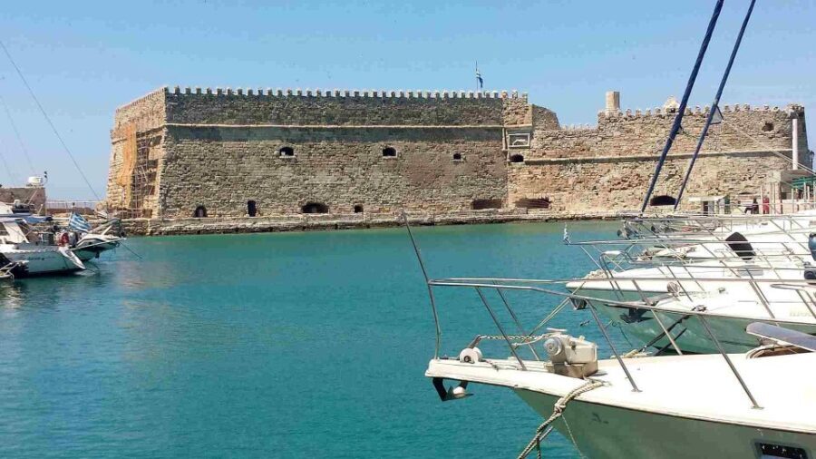 Semi Private Food & City Tour in Heraklion with Pastry Mesum - Analyzing the Value