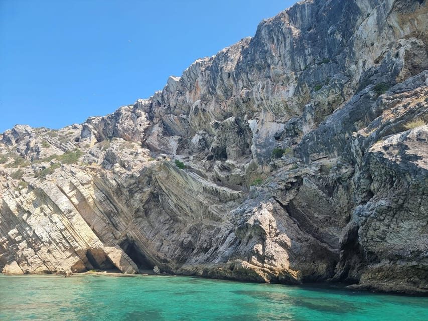 Sesimbra: Boat trip along beaches and bays with snorkeling - The Itinerary: From Coastal Views to Marine Encounters