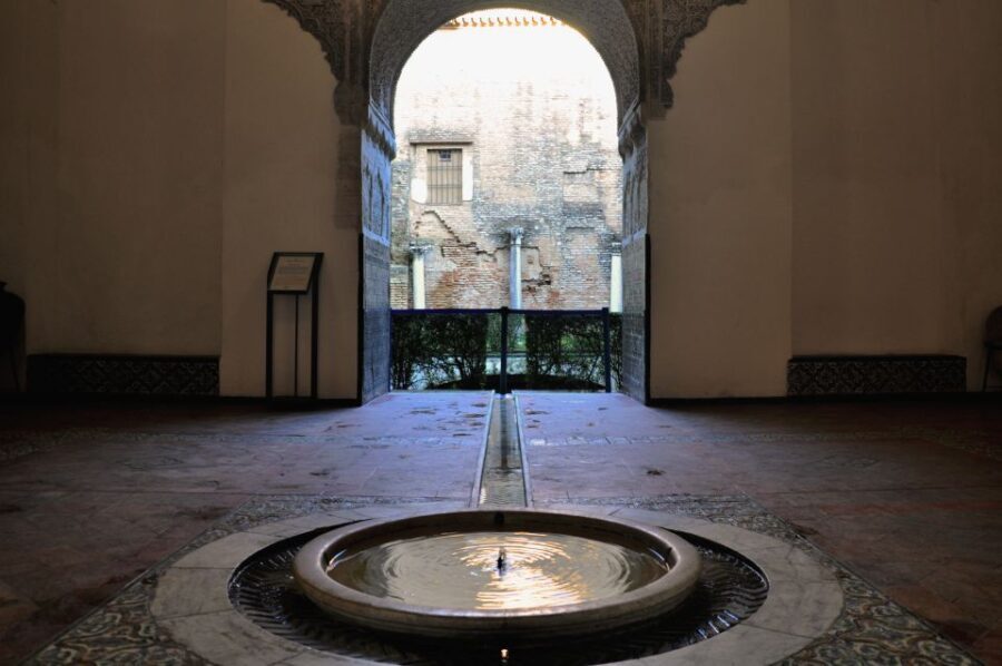 Seville: Alcazar & Cathedral Skip-the-Line Guided Tour - Practical Tips for Travelers
