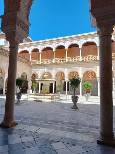 Seville: Guided visit of the Casa de Pilatos with entrance tickets - What to Expect During Your Visit