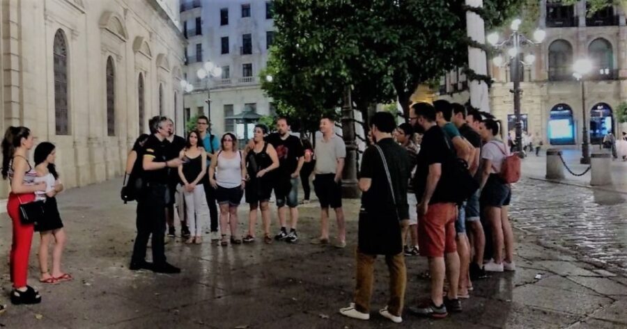 Seville: Paranormal Walking Tour in Spanish - The Itinerary and Key Locations