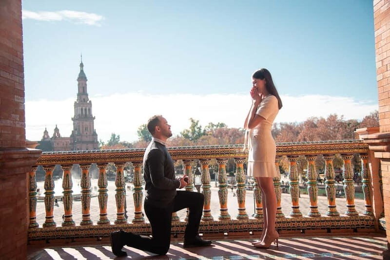 Seville: Photo session for a special moment. - Who Is This Experience Best For?
