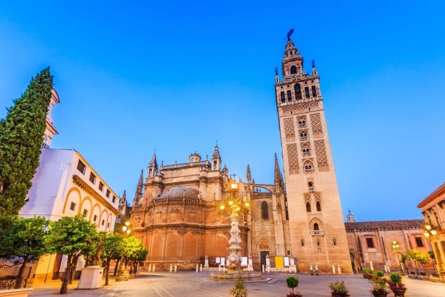 Seville: Priority Access Cathedral, Giralda & Alcázar Tour - A Thorough Look at the Experience