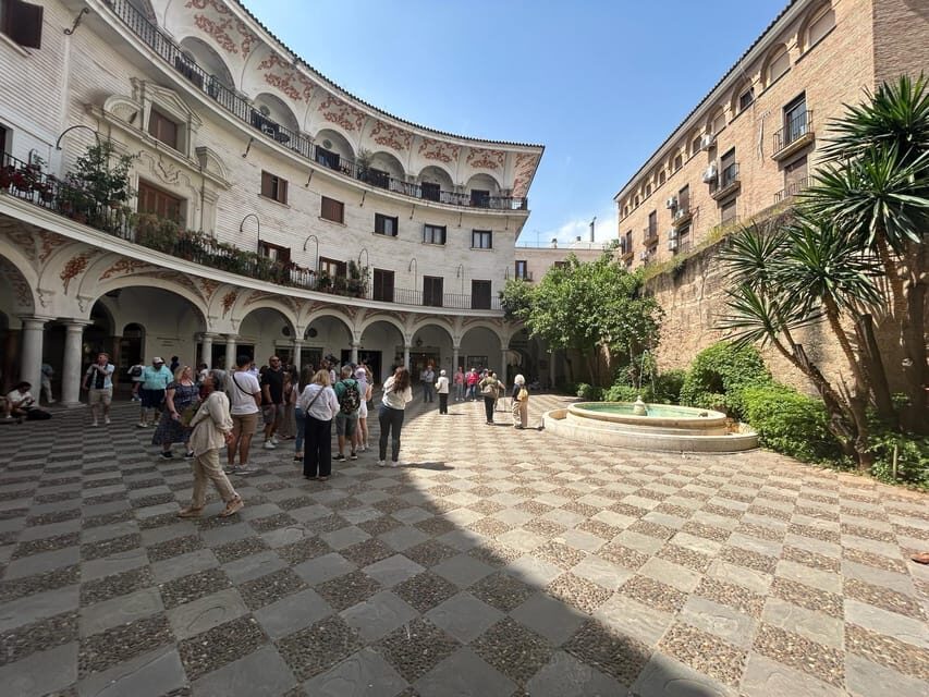 Seville: Private City Walking Tour. - The Itinerary in Detail