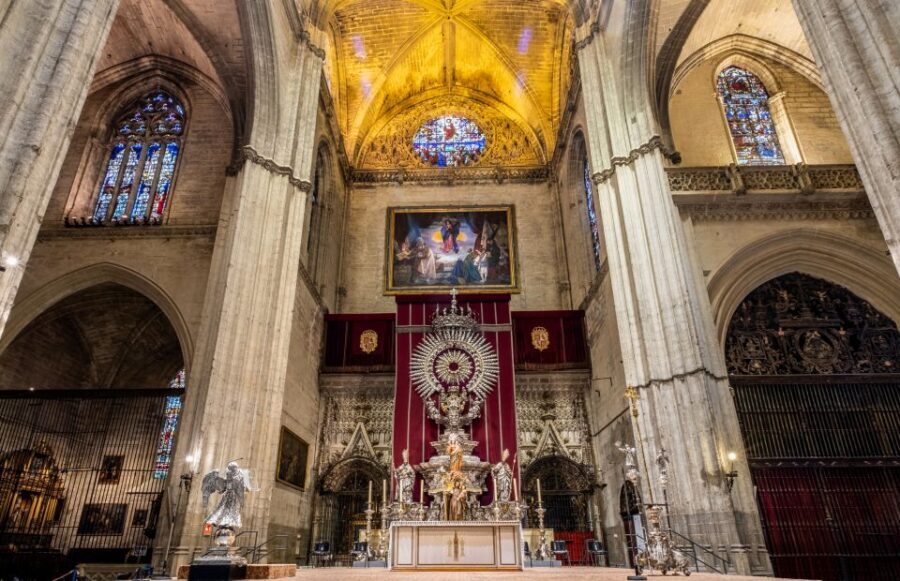 Seville: Small-Group Cathedral and Giralda Tour with Tickets - Some Considerations