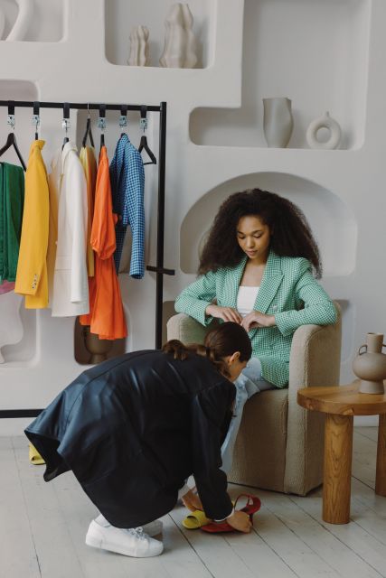Shopping Parisian style with a stylist - Key Points