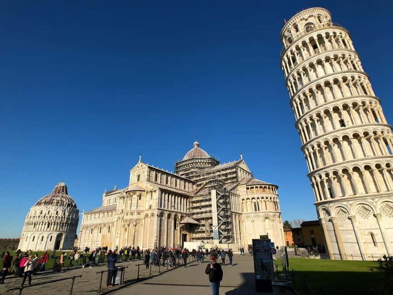Shore Trip from La Spezia: Pisa,Lucca,lunch & tasting Winery - Authentic Experiences and Authentic Smiles