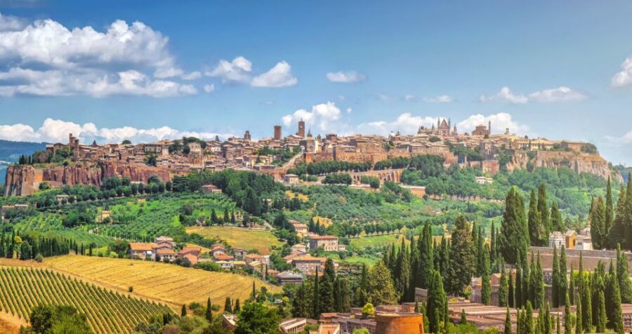 Siena - Rome Transfer Tour with Orvieto & Montepulciano - The Charm of Orvieto