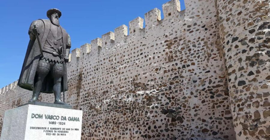 Sines: Tour of the historic center, museum & castle of Sines - Who Should Consider This Tour?