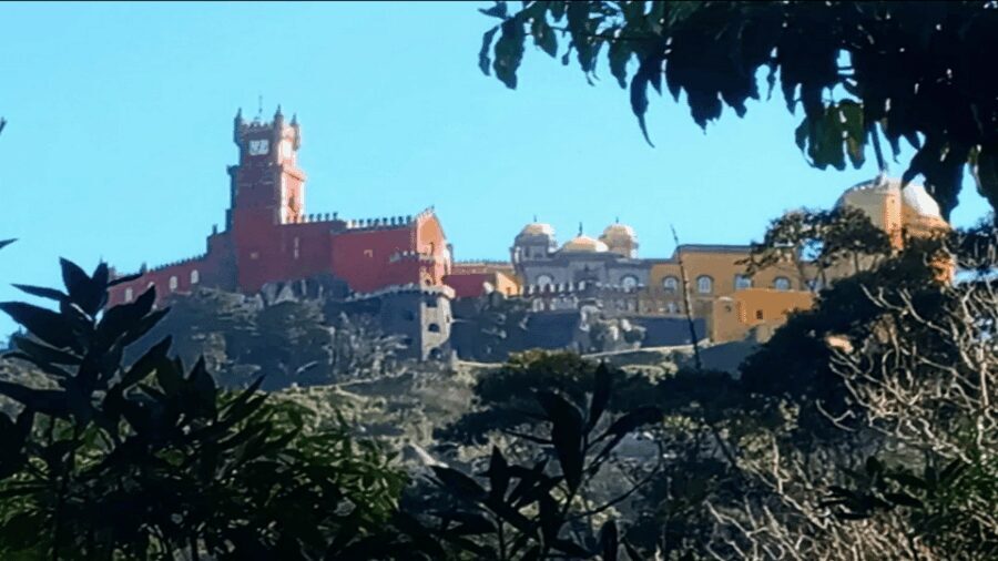 Sintra: Private Palaces, Moorish Castle, and Roca Cape Tour - What Travelers Say