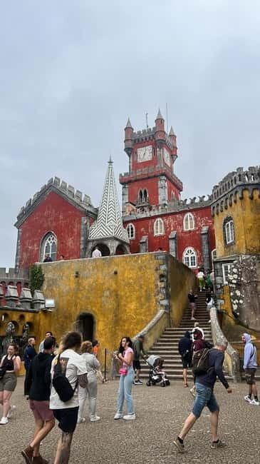 Sintra: TukTuk Tour With a Local Guide - What to Expect on the Tour