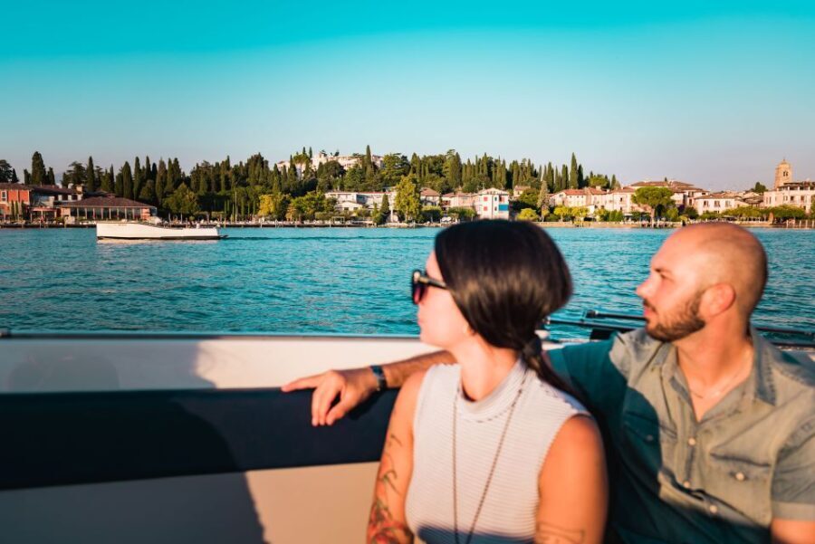 Sirmione: 25 Minute Boat Cruise around the Peninsula - The Landmarks and Sights