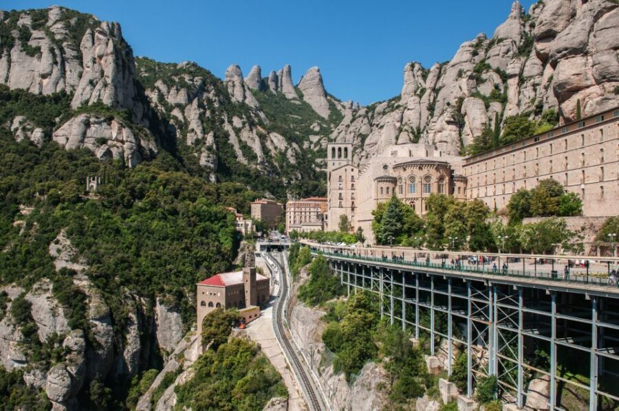 Skip-the-Line Barcelona & Montserrat Tour with Pick-up - FAQ