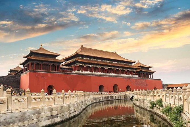 SmallGroupTour: TiananmenSquare, ForbiddenCity & Temple of Heaven - Starting the Day: Tiananmen Square
