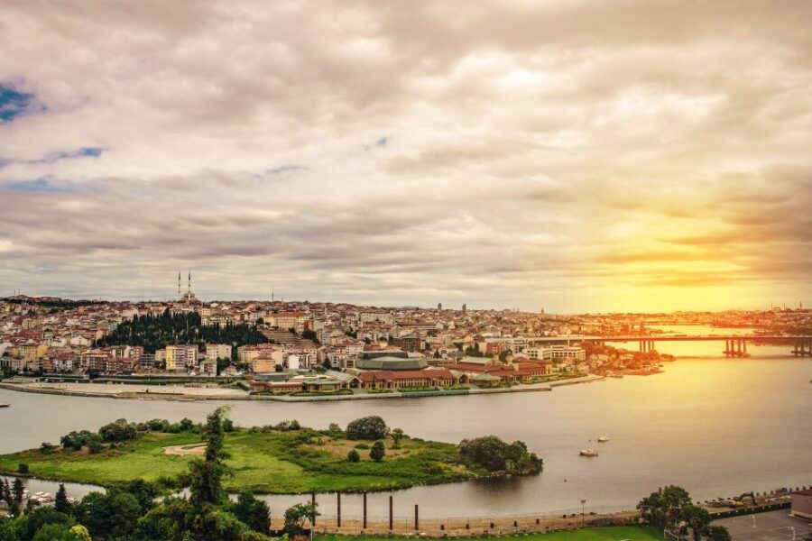 Soap Opera tour: Golden Horn via Public Ferry  Half Day - Why Consider the Soap Opera Tour?