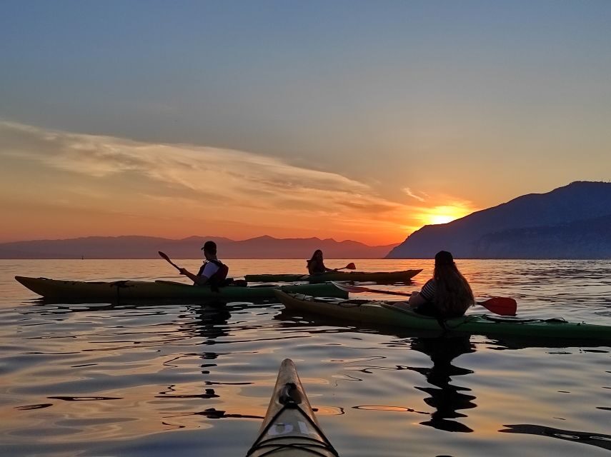 Sorrento: Premium Kayaking Experience with Swimming - What to Expect During the Tour