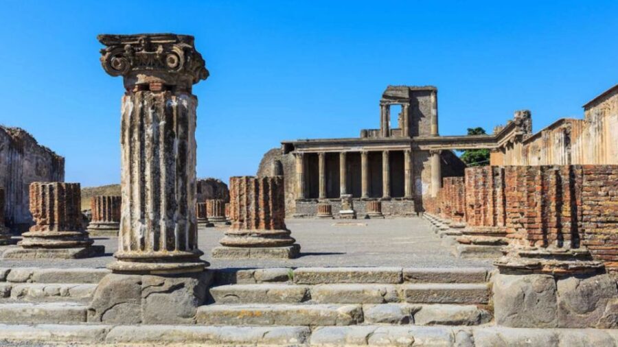 Sorrento: Skip-the-Line Pompeii Express Tour by Train - What’s Not Included