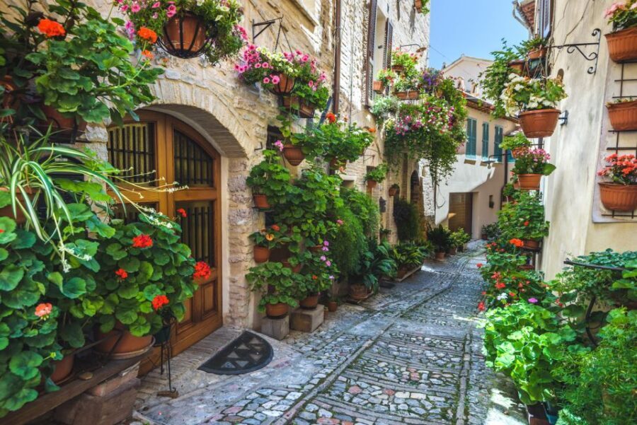 Spello: Old Town Guided Walking Tour - Detailed Tour Breakdown