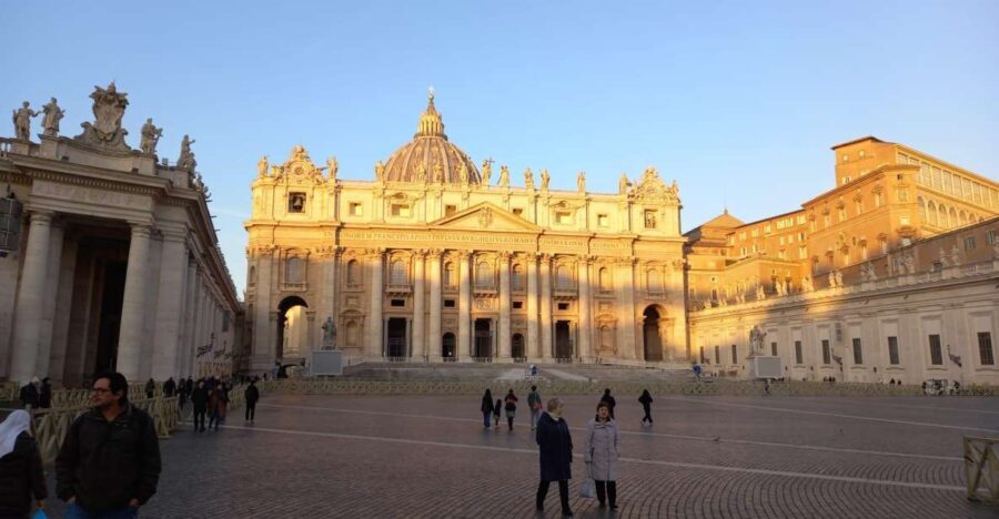 St Peter's Basilica tour with Dome and Crypts - Who Will Appreciate This Tour?
