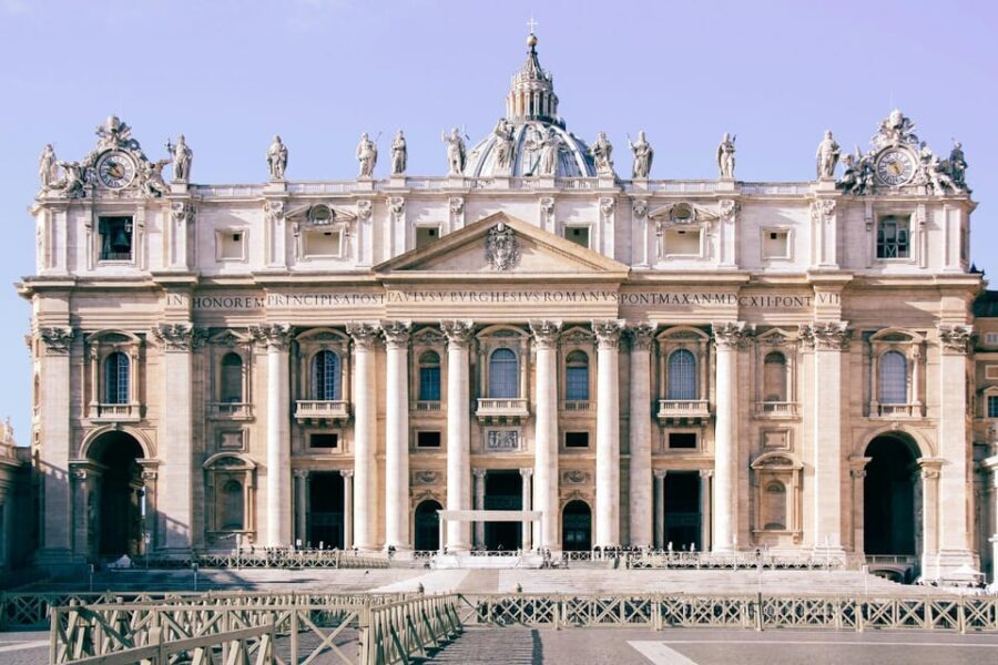 St. Peter's Basilica Walking Tour with Tour Guide - The Value of the Tour