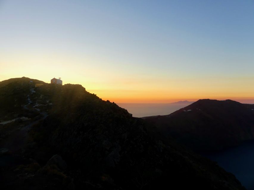 Sunrise Caldera Hike with snacks - Who Should Consider This Tour?