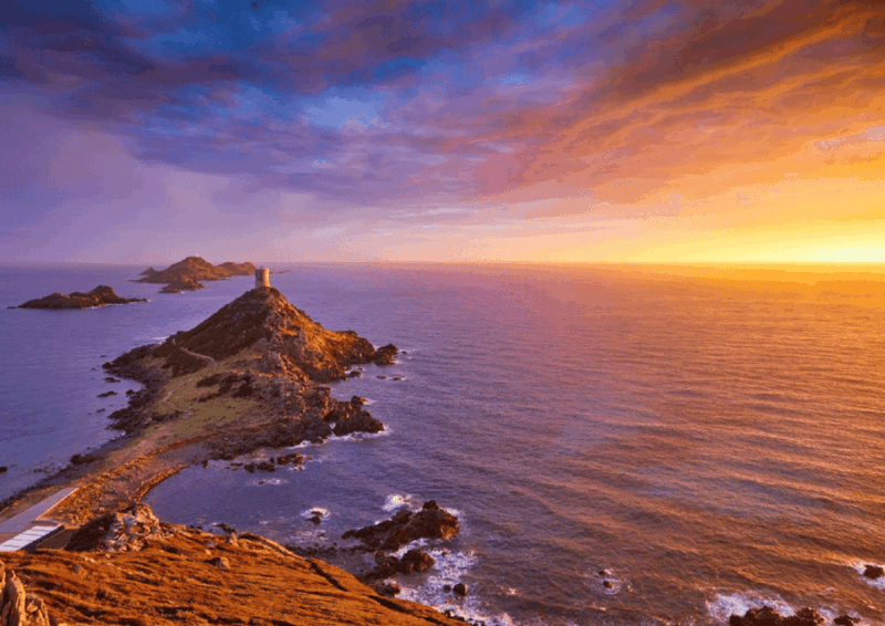 Sunset Boat Party : a party in the Sanguinaires Islands - Key Points