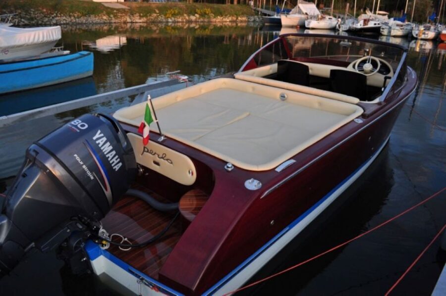 Sunset Boat Ride at Lake Trasimeno with Aperitif or Dinner - Who Should Consider This Tour?