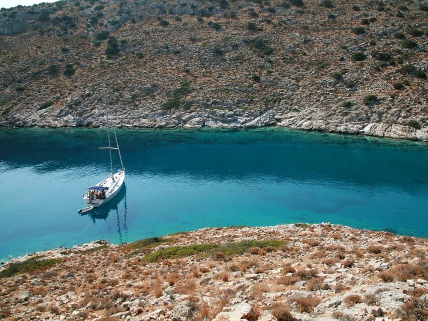 Sunset Cruise from Heraklion to Dia Island - The Meal: A Taste of Crete