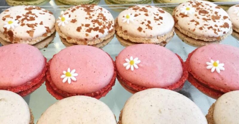 Sweet walking Food Tour in Paris with local guide - Key Points