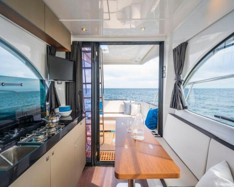 Syracuse full day cruise with lunch and aperitif - FAQ