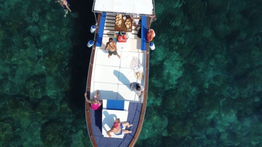 Taormina: Coastal Highlights Cruise with Wine & Food Tasting - What to Expect from the Experience