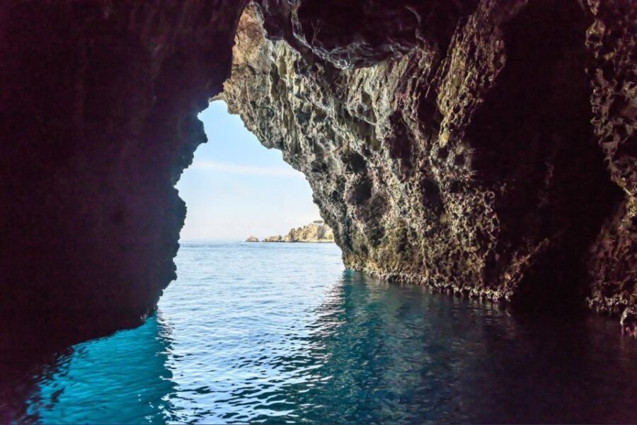 TAORMINA: TOUR IN CATAMARANO A ISOLABELLA CON APERITIVO - Who Is This Tour Best For?