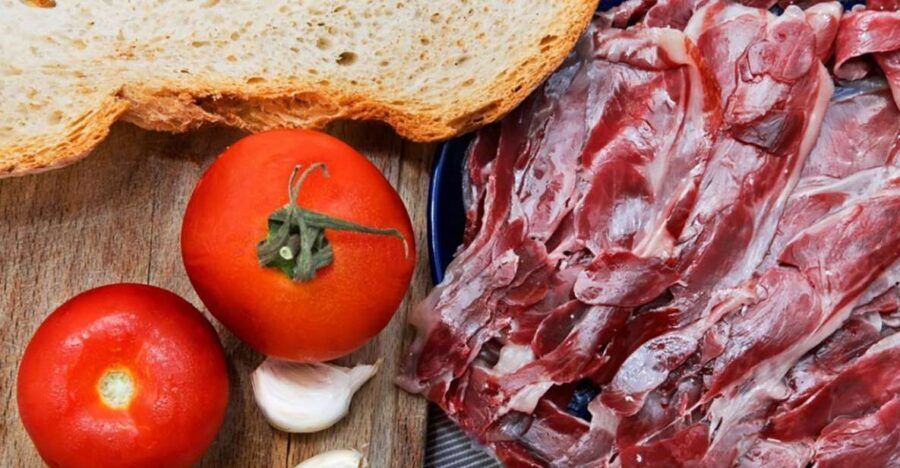 The 11 Tastings of Girona small-group tour and dinner - The Experience of the Guided Walk