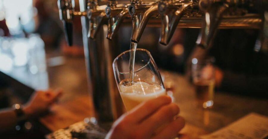 The London Historic Pubs Tour - Exploring Londons Living History through Its Pubs