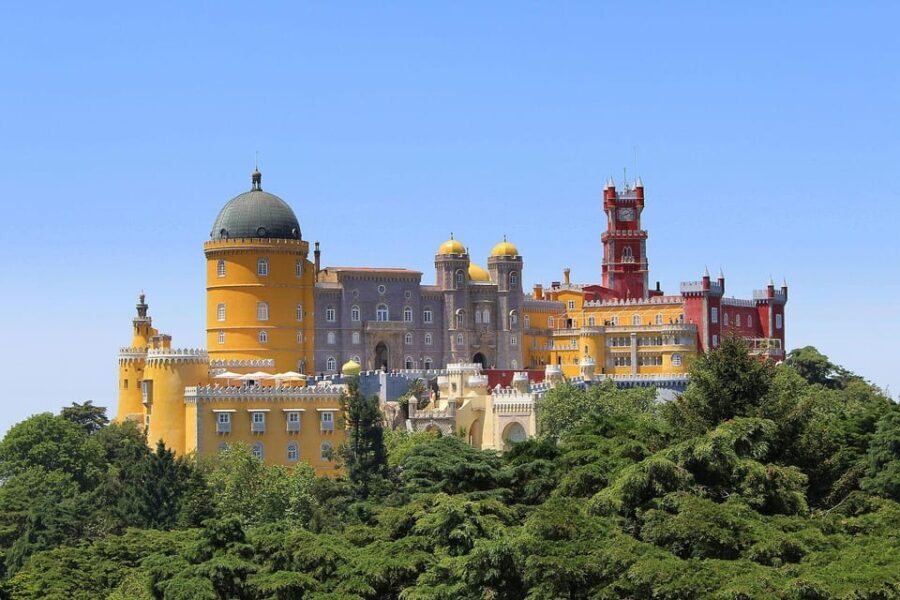 Tour Palácio da Pena, Azenhas do Mar, Cabo da Roca e Cascais - What’s Included and What’s Not