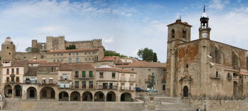 TOUR POR TRUJILLO CON ENTRADAS A MONUMENTOS - Practical Details and Booking