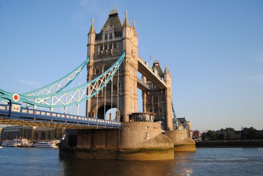 Tower of London Private Guided Tour - Practical Tips for Booking and Enjoying the Tour