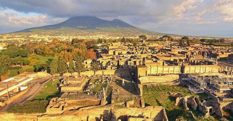 Transfer from Positano to Naples & 2hr stop at Pompeii site - Why this transfer service is a smart choice for travelers