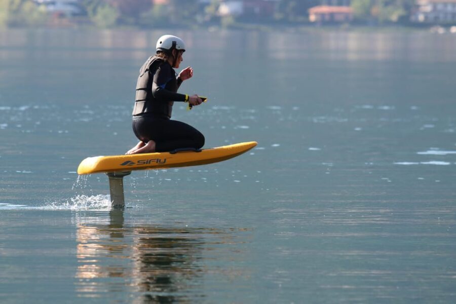 Try Efoil - E-foil lesson on Lake Como in Lecco (Beginner) - A Deep Dive Into the Experience