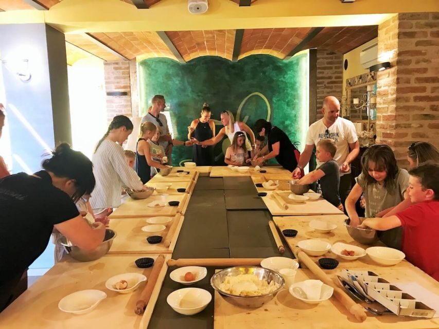 Tuscany: Cake and Biscuit Cooking Class for Kids - The Itinerary Breakdown