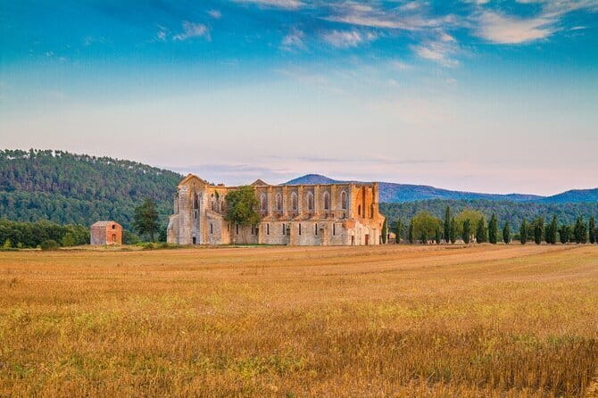 Tuscany's hidden gems: San Gimignano, Volterra, St Galgano Abbey - An In-Depth Look at the Itinerary