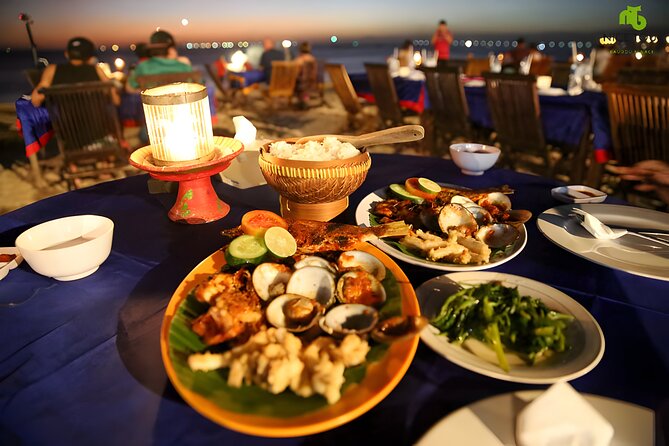 Uluwatu Sunset Trip with Kecak Dance Show and Jimbaran Dinner - Discovering Uluwatu: The Cliff-Top Wonder