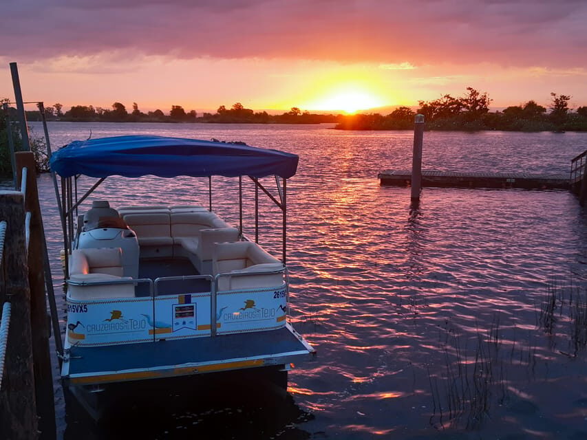 Valada: 1 hour boat trip, guided tour - Who Should Consider This Tour?