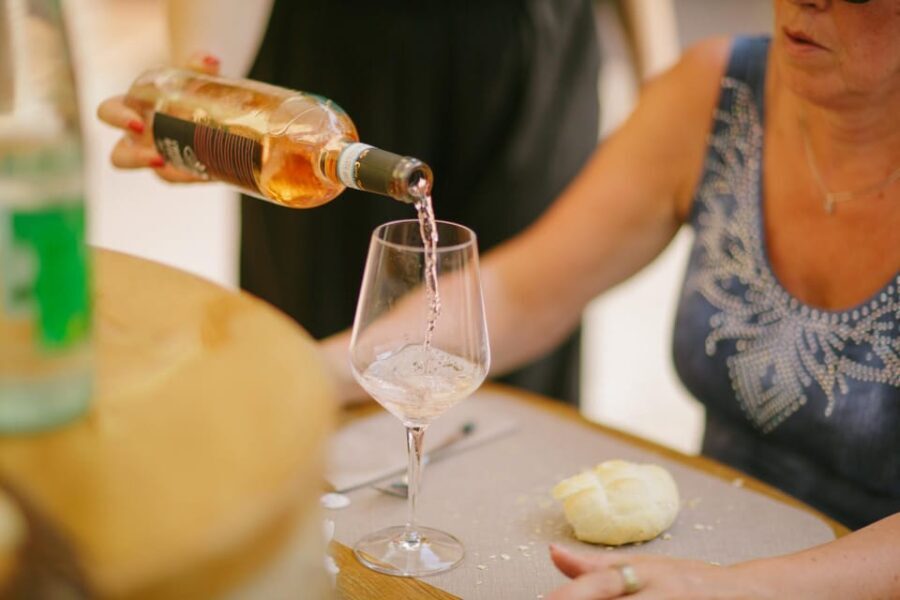 Valeggio: Summer Sips - 3 young wines with guided winery tour. - A Closer Look at the Tour Experience