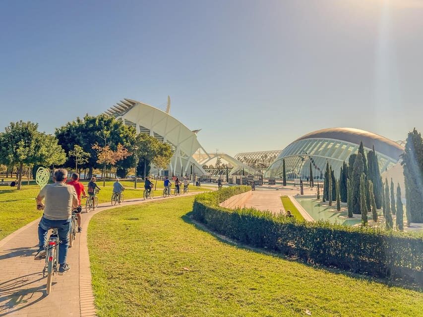 Valencia Bike Tours: City Highlights - Exploring Valencia on Two Wheels: A Closer Look