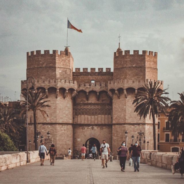 Valencia: Private and Guided City Walking Tour - What Makes This Tour Stand Out
