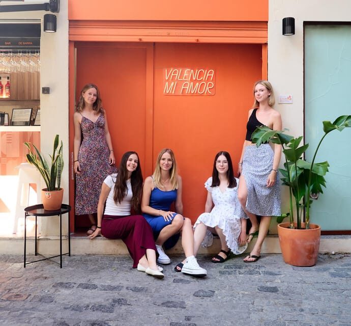 Valencia: Private photo shooting with pro photographer